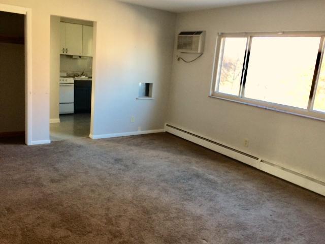 Studio Apartment for Rent at 3638 W 117th St #4, Cleveland, OH 44111 Jefferson