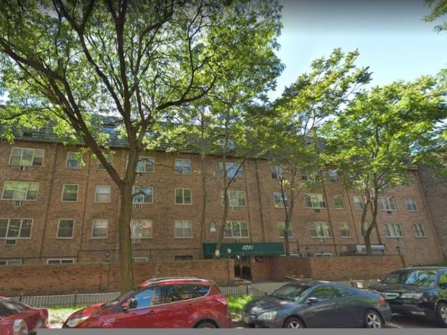 Studio Apartment for Rent at 3710 N Pine Grove Ave #210, Chicago, IL 60613 Lakeview