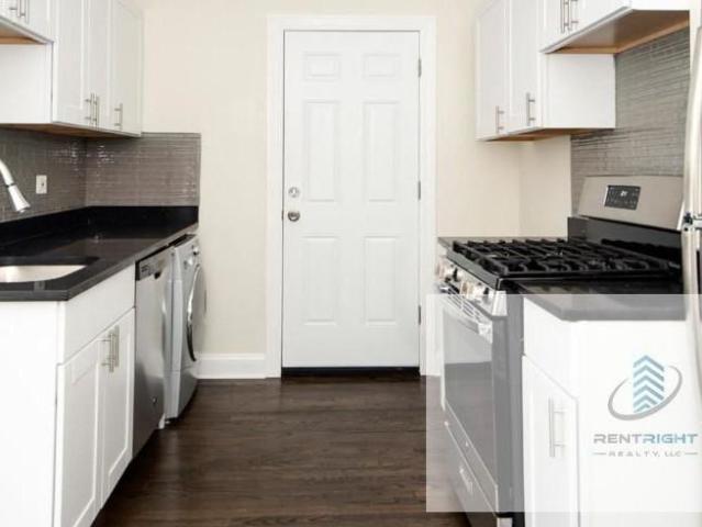 Studio Apartment for Rent at 3815 N Greenview Ave #3819 5 2W, Chicago, IL 60613 Lakeview