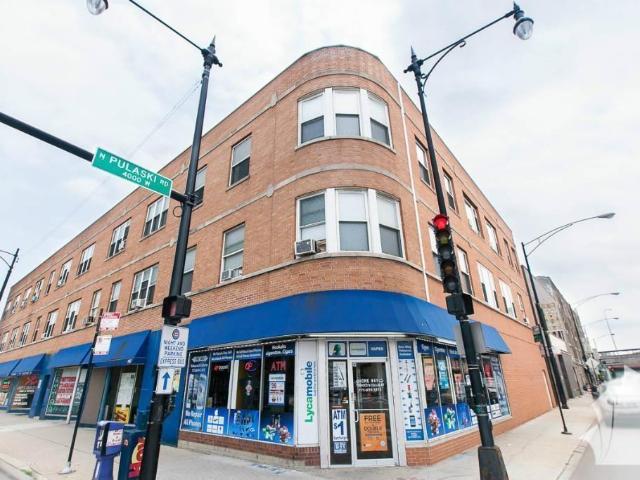 Studio Apartment for Rent at 3957 W Irving Park Rd #303, Chicago, IL 60618 Irving Park