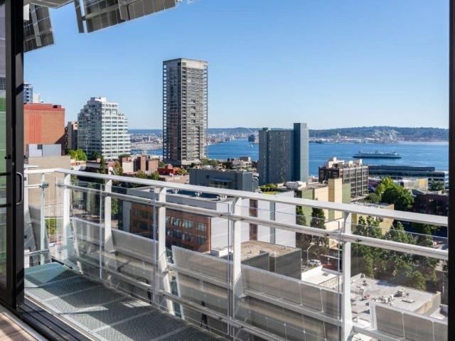 Studio Apartment for Rent at 303 Battery St, Seattle, WA 98121 Belltown