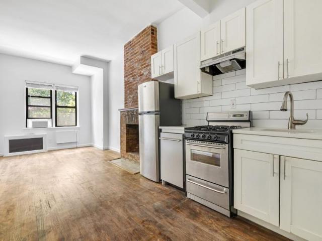Studio Apartment for Rent at 307 W 29th St, New York, NY 10001 Chelsea