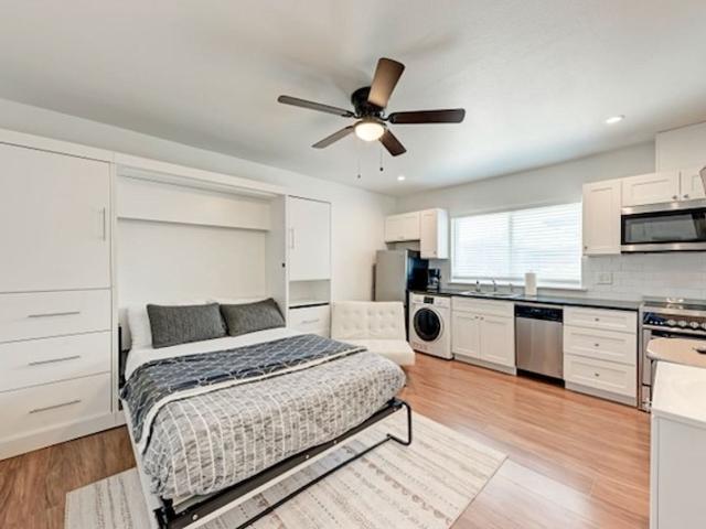 Studio Apartment for Rent at 306 E 30th St #108, Austin, TX 78705 North University