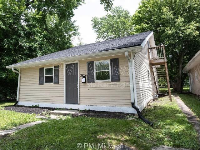Studio Apartment for Rent at 3165 Station St #B, Indianapolis, IN 46218 Martindale Brightwood