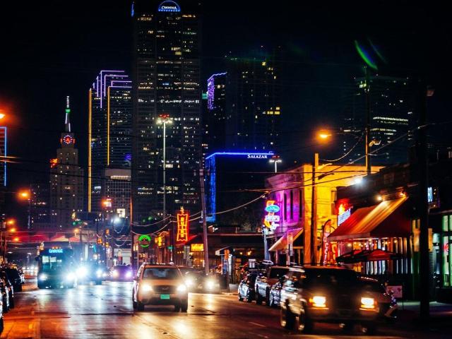 Studio Apartment for Rent at 3221 Commerce St #411, Dallas, TX 75226 Deep Ellum