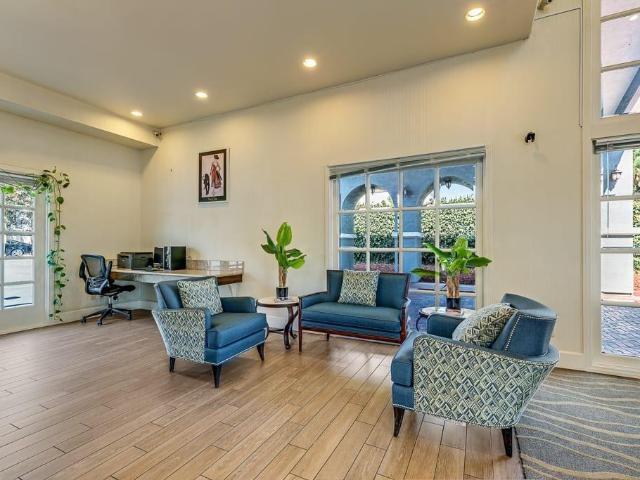 Studio Apartment for Rent at 3350 Rosecrans St, San Diego, CA 92110 Midway District
