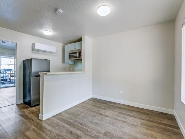 Studio Apartment for Rent at 3350 Rosecrans St, San Diego, CA 92110 Midway District