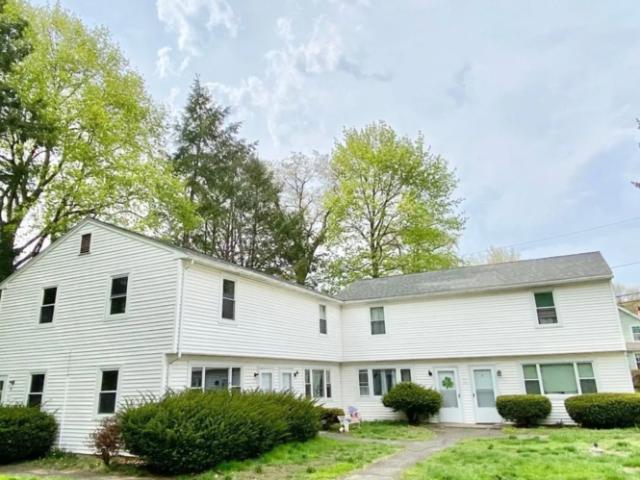 Studio Apartment for Rent at 33 Spring St #D, South Hadley, MA 01075