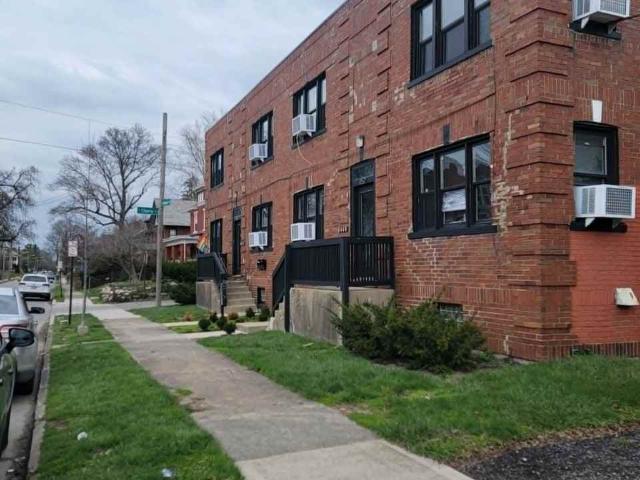 Studio Apartment for Rent at 450 Fairwood Ave #452DSTR, Columbus, OH 43205 Franklin Park