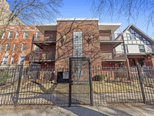 Studio Apartment for Rent at 4541 N Beacon St #3F, Chicago, IL 60640 Uptown