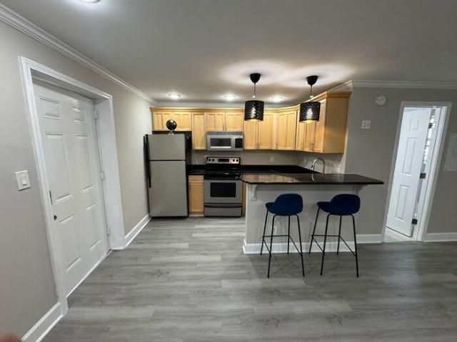 Studio Apartment for Rent at 45 Sheridan Dr Ne #13, Atlanta, GA 30305 Garden Hills