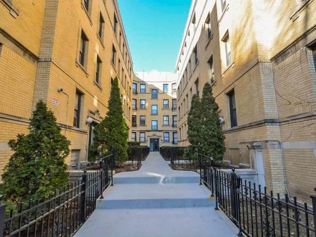 Studio Apartment for Rent at 4602 N Beacon St, Chicago, IL 60640 Uptown