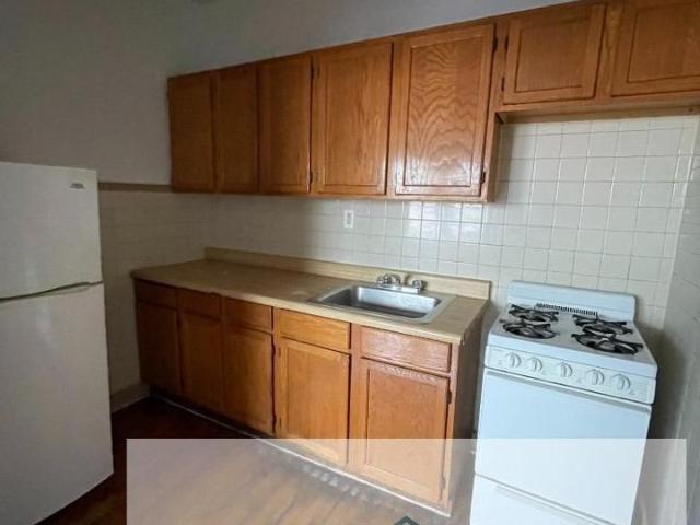 Studio Apartment for Rent at 4650 N Elston Ave #4656C5, Chicago, IL 60630 Irving Park