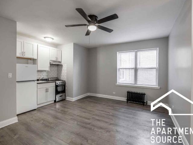 Studio Apartment for Rent at 4756 N Maplewood Ave #108, Chicago, IL 60625 Lincoln Square