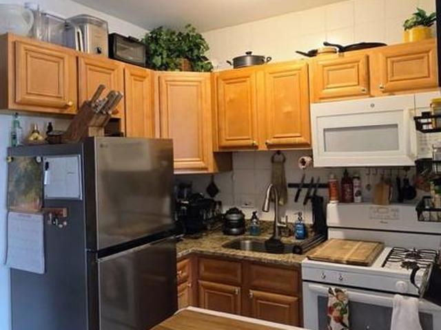 Studio Apartment for Rent at 4764 N Virginia Ave #107, Chicago, IL 60625 Lincoln Square
