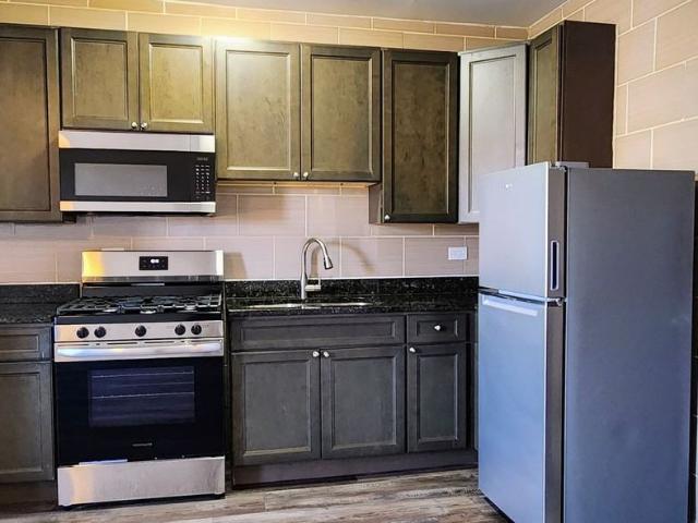 Studio Apartment for Rent at 4764 N Virginia Ave #108, Chicago, IL 60625 Lincoln Square