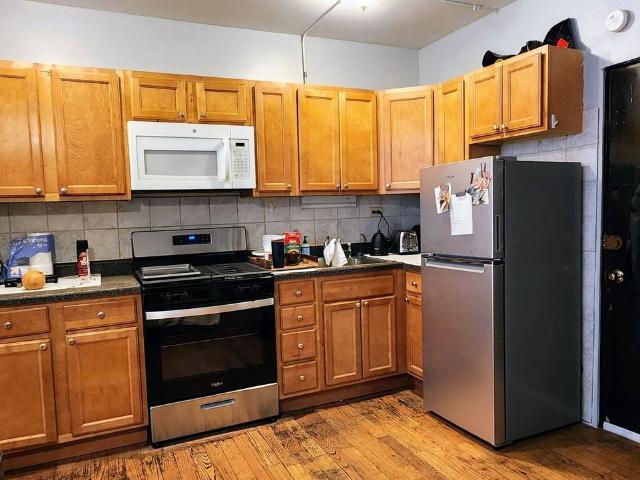 Studio Apartment for Rent at 4764 N Virginia Ave #109, Chicago, IL 60625 Lincoln Square
