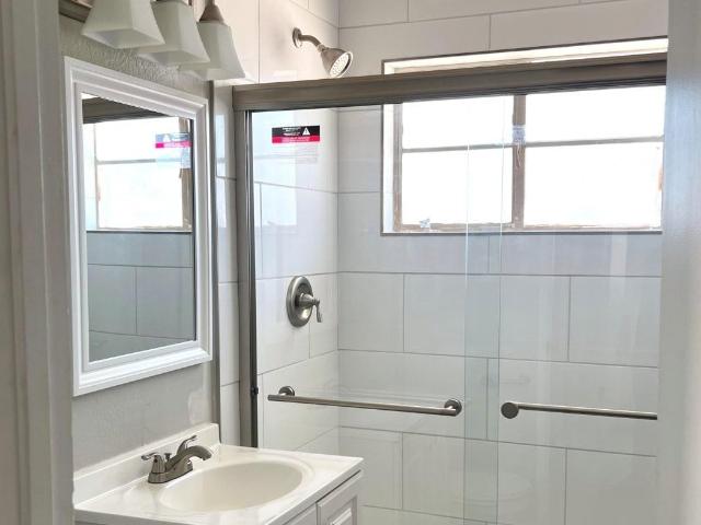 Studio Apartment for Rent at 4815 4811 and 4815 N. 15Th Ave, Phoenix, AZ 85015