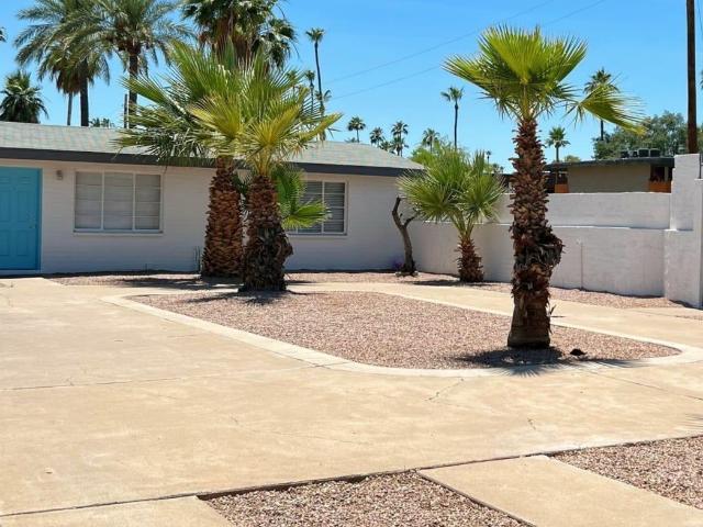 Studio Apartment for Rent at 4815 4811 and 4815 N. 15Th Ave, Phoenix, AZ 85015