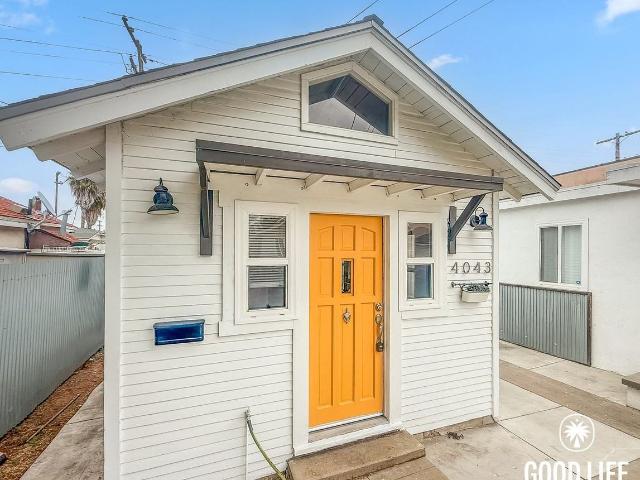 Studio Apartment for Rent at 4043 Highland Ave, San Diego, CA 92105 Teralta East