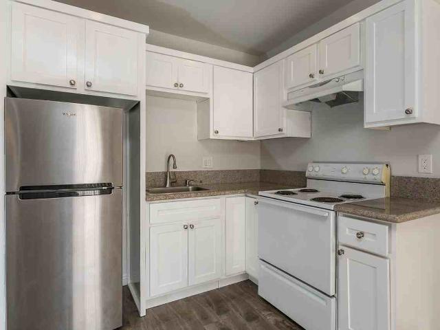 Studio Apartment for Rent at 411 North La Fayette Park Place #5, Los Angeles, CA 90026 Rampart Village