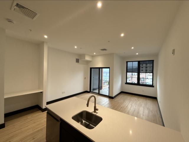 Studio Apartment for Rent at 41 Watermark 41 Larry Holmes Drive, Easton, PA 18042 College Hill