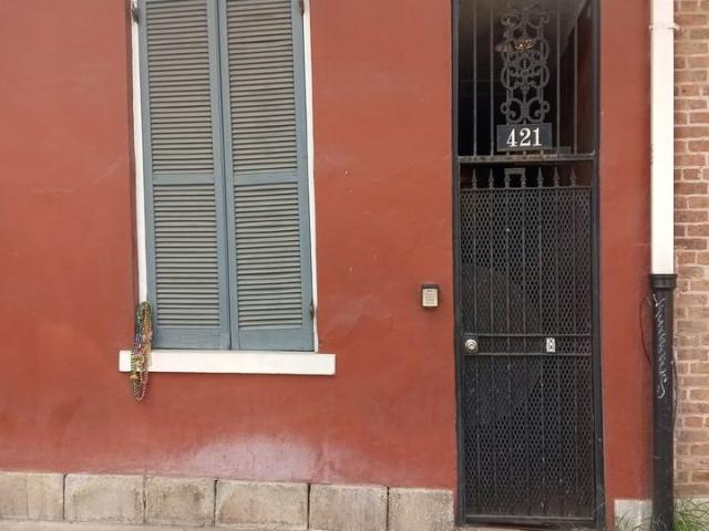 Studio Apartment for Rent at 421 Burgundy Street #4, New Orleans, LA 70112 French Quarter