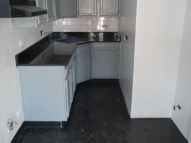 Studio Apartment for Rent at 426 W Briar Pl #F6, Chicago, IL 60657 Lakeview
