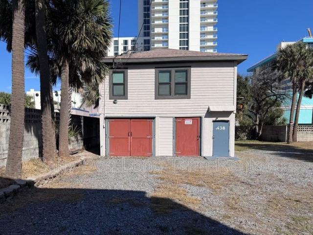 Studio Apartment for Rent at 438 N Grandview Ave, Daytona Beach, FL 32118 East Daytona