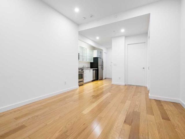 Studio Apartment for Rent at 43 Exchange Pl #Q, New York, NY 10005 Financial District