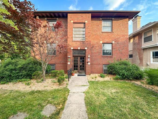 Studio Apartment for Rent at 5819 E Washington St #7, Indianapolis, IN 46219 Irvington