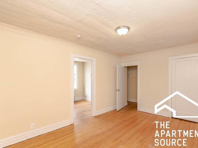 Studio Apartment for Rent at 5011 W Cermak Rd #14, Cicero, IL 60804