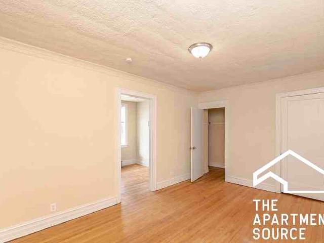 Studio Apartment for Rent at 5011 W Cermak Rd #27, Cicero, IL 60804