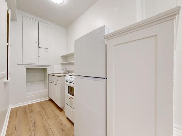 Studio Apartment for Rent at 505 Taylor St #303, San Francisco, CA 94102 Downtown