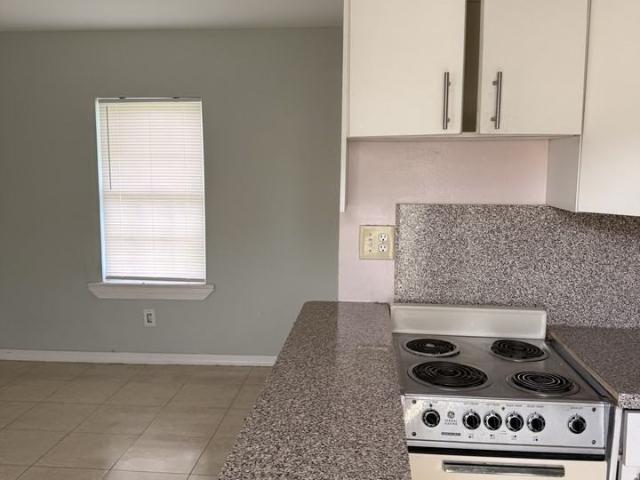 Studio Apartment for Rent at 505 Foresteria Dr #1, Lake Park, FL 33403 Kelsey City