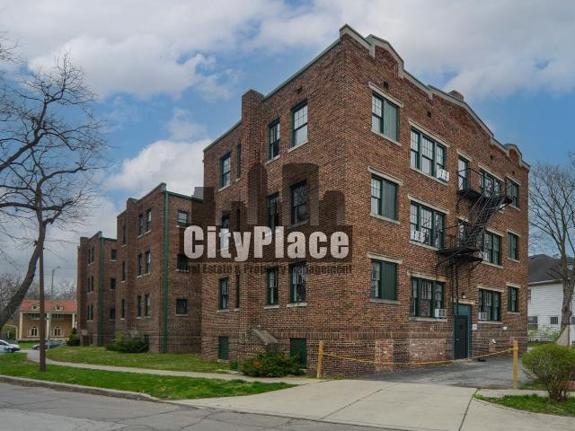 Studio Apartment for Rent at 5345 E Washington St #32, Indianapolis, IN 46219 Irvington