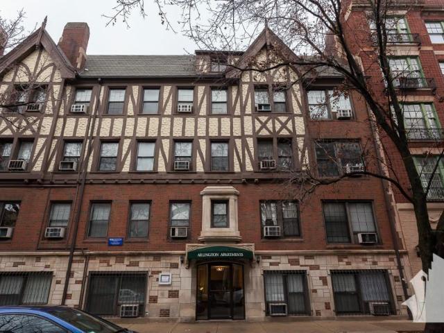 Studio Apartment for Rent at 536 W Arlington Pl #305, Chicago, IL 60614 Lincoln Park