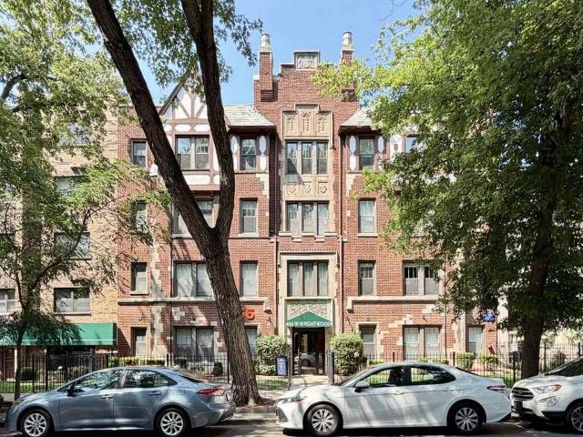 Studio Apartment for Rent at 656 W Wrightwood Ave #400, Chicago, IL 60614 Lincoln Park