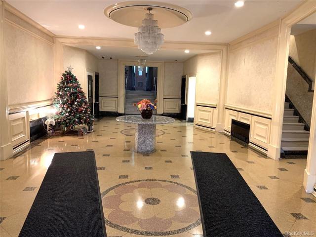 Studio Apartment for Rent at 65 Lincoln Blvd #D17, Long Beach, NY 11561 East End South