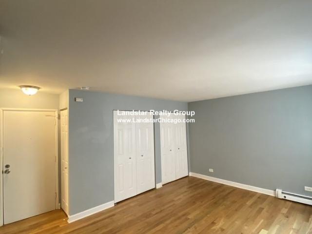 Studio Apartment for Rent at 663 West Grace Street #212, Chicago, IL 60613 Lakeview