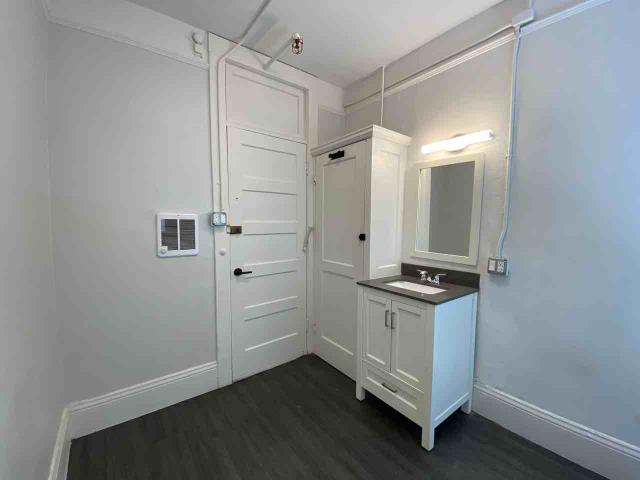Studio Apartment for Rent at 668 Clay St #20, San Francisco, CA 94111 Financial District