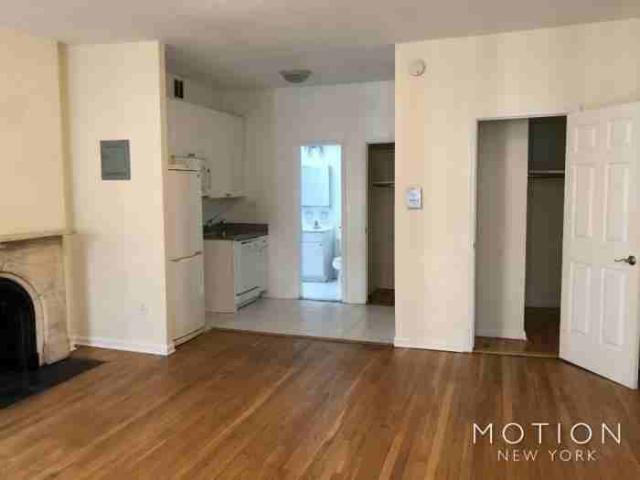 Studio Apartment for Rent at 69 W 55th St, New York, NY 10019 Midtown East