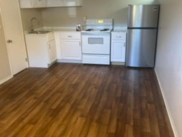 Studio Apartment for Rent at 607 N 50th St, Seattle, WA 98103 Fremont