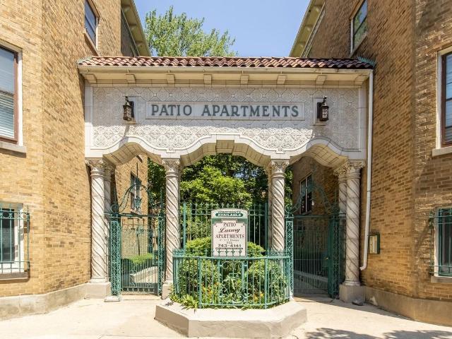 Studio Apartment for Rent at 6226 N Clark St #3E, Chicago, IL 60660 Edgewater