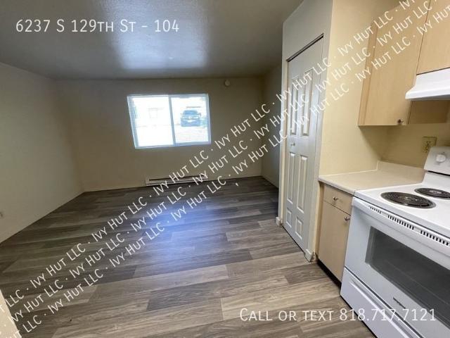 Studio Apartment for Rent at 6237 S 129th St #104, Bryn Mawr Skyway, WA 98178 Bryn Mawr Skyway