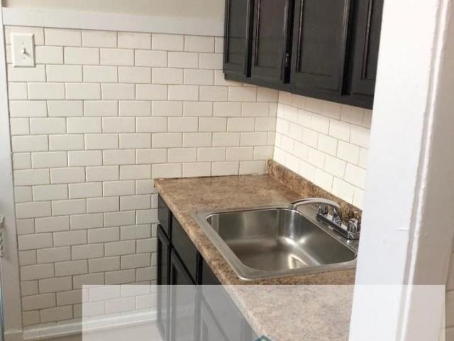 Studio Apartment for Rent at 6364 N Hermitage Ave #6378 2, Chicago, IL 60660 Edgewater