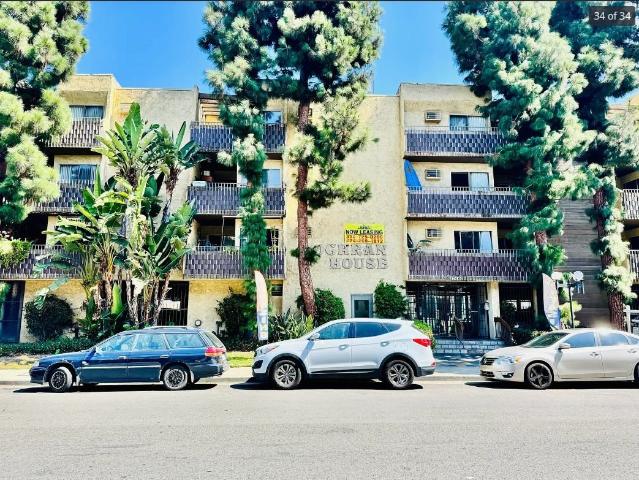Studio Apartment for Rent at 740 S Cochran Ave #408, Los Angeles, CA 90036 Mid City West