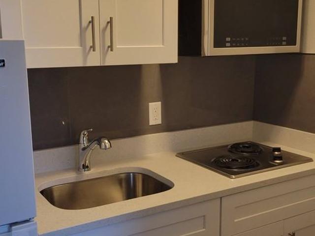 Studio Apartment for Rent at 715 Palm Dr #2, Orlando, FL 32803 Colonialtown North