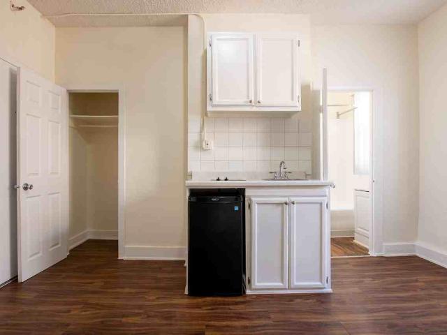 Studio Apartment for Rent at 729 S Union Ave #331, Los Angeles, CA 90017 Westlake