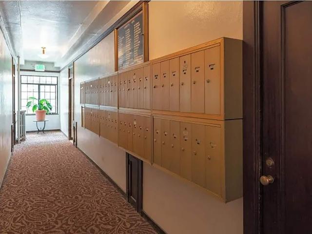 Studio Apartment for Rent at 730 Sw 16th Ave, Portland, OR 97205 Goose Hollow